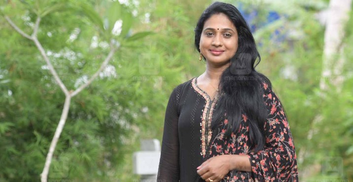 കഥാപാത്രമായും ഡ്യൂപ്പായും സ്ക്രീനില്‍ നിറഞ്ഞ് പുരസ്കാരനിറവിലെ സുമാ ദേവി
